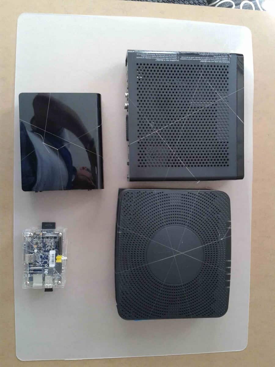 Hide your electronic devices behind the TV - IKEA Hackers